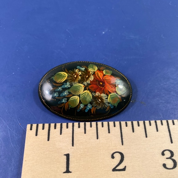 Jewelry | Vtg Handpainted Russian Black Lacquer Brooch | Poshmark